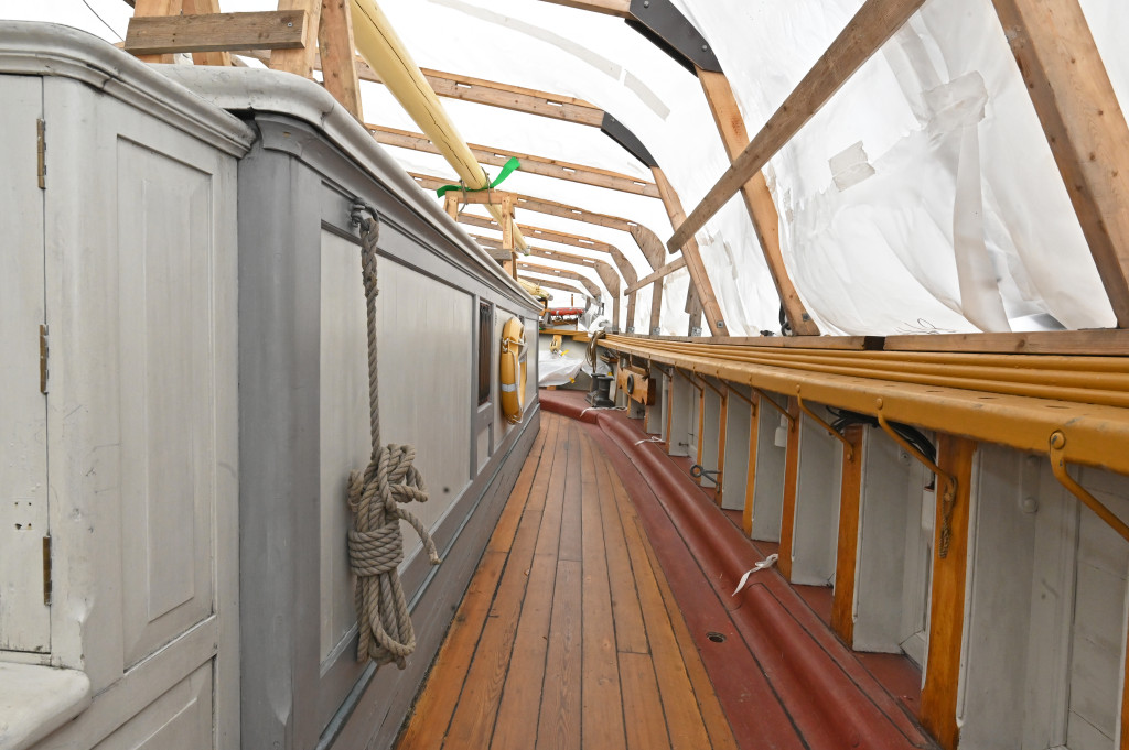 Ship - Tre Kronor af Stockholm - Shipsforsale Sweden - The Scandinavian ...